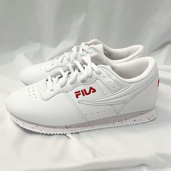 Fila | Shoes | Fila Us6 Red Logo White Sneaker Women New | Poshmark